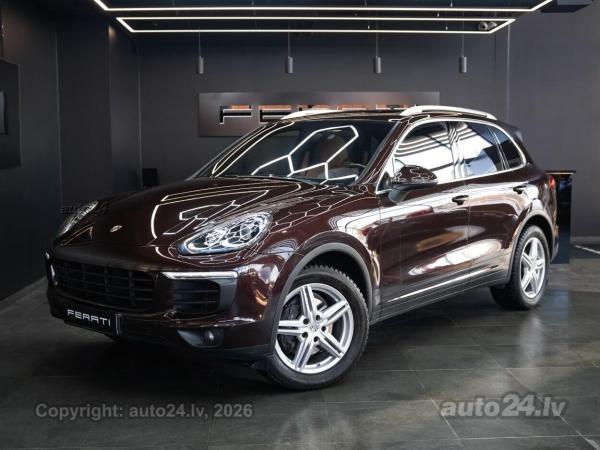 Brūns Porsche Cayenne 2015 Tallina, ar dzinēja tilpumu 3.00 L un nobraukumu 112 tūkst. km par 30900 €, foto 1 vietnē AUTOMOTO.COM.LV
