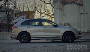 Brūns Porsche Cayenne 2015 Jelgava, ar dzinēja tilpumu 3.60 L un nobraukumu 215 tūkst. km par 25900 €, foto 6 vietnē AUTOMOTO.COM.LV