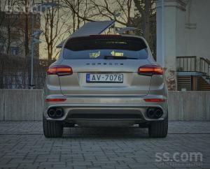 Brūns Porsche Cayenne 2015 Jelgava, ar dzinēja tilpumu 3.60 L un nobraukumu 215 tūkst. km par 25900 €, foto 8 vietnē AUTOMOTO.COM.LV