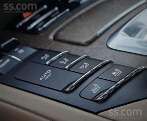 Brūns Porsche Cayenne 2015 Jelgava, ar dzinēja tilpumu 3.60 L un nobraukumu 215 tūkst. km par 25900 €, foto 22 vietnē AUTOMOTO.COM.LV
