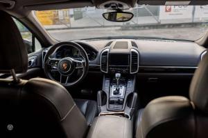 Brūns Porsche Cayenne 2015 Klaipėda, ar dzinēja tilpumu 3.00 L un nobraukumu 168 tūkst. km par 19999 €, foto 11 vietnē AUTOMOTO.COM.LV