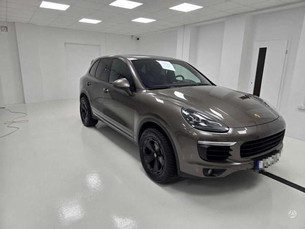 Brūns Porsche Cayenne 2015 Širvintos, ar dzinēja tilpumu 2.97 L un nobraukumu 250 tūkst. km par 22500 €, foto 1 vietnē AUTOMOTO.COM.LV