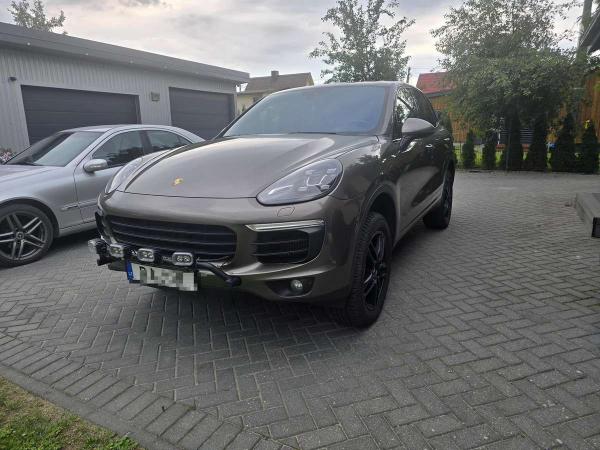 Brūns Porsche Cayenne 2015 Širvintos, ar dzinēja tilpumu 2.97 L un nobraukumu 250 tūkst. km par 22500 €, foto 5 vietnē AUTOMOTO.COM.LV