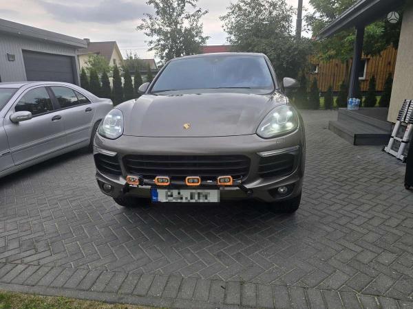 Brūns Porsche Cayenne 2015 Širvintos, ar dzinēja tilpumu 2.97 L un nobraukumu 250 tūkst. km par 22500 €, foto 10 vietnē AUTOMOTO.COM.LV