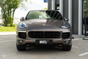 Brūns Porsche Cayenne 2015 Viļņa, ar dzinēja tilpumu 4.13 L un nobraukumu 216 tūkst. km par 28999 €, foto 9 vietnē AUTOMOTO.COM.LV