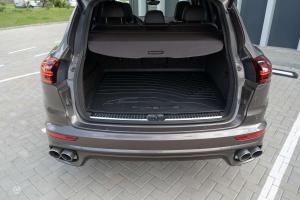 Brūns Porsche Cayenne 2015 Viļņa, ar dzinēja tilpumu 4.13 L un nobraukumu 216 tūkst. km par 28999 €, foto 14 vietnē AUTOMOTO.COM.LV