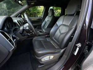 Brown Porsche Cayenne 2015 in Klaipeda, with an engine capacity of 3.00 L and mileage of 170 thousand km for 18000 €, photo 13 on AUTOMOTO.COM.LV