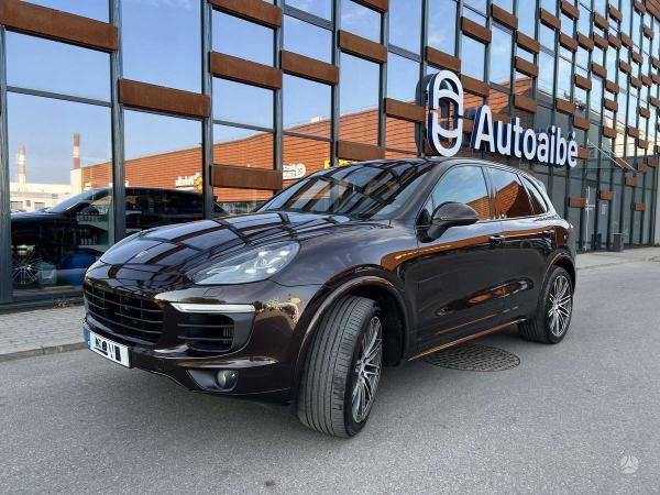Brūns Porsche Cayenne 2015 Kauņa, ar dzinēja tilpumu 4.13 L un nobraukumu 298 tūkst. km par 25900 €, foto 1 vietnē AUTOMOTO.COM.LV