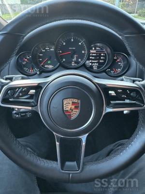 Brūns Porsche Cayenne 2015 Rīga, ar dzinēja tilpumu 3.00 L un nobraukumu 225 tūkst. km par 20750 €, foto 7 vietnē AUTOMOTO.COM.LV