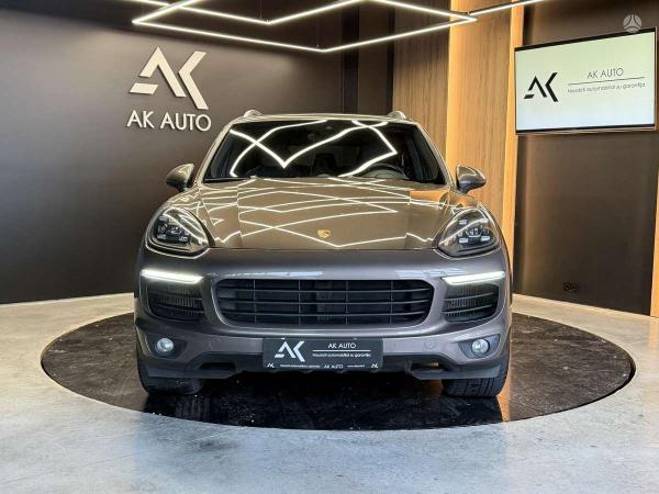 Brūns Porsche Cayenne 2016 Kauņa, ar dzinēja tilpumu 2.97 L un nobraukumu 246 tūkst. km par 21990 €, foto 4 vietnē AUTOMOTO.COM.LV