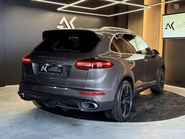 Brūns Porsche Cayenne 2016 Kauņa, ar dzinēja tilpumu 2.97 L un nobraukumu 246 tūkst. km par 21990 €, foto 11 vietnē AUTOMOTO.COM.LV