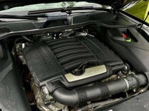 Brown Porsche Cayenne 2017 in Panevezys, with an engine capacity of 3.60 L and mileage of 217 thousand km for 18000 €, photo 20 on AUTOMOTO.COM.LV