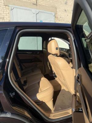 Brūns Porsche Cayenne 2017 Klaipėda, ar dzinēja tilpumu 2.97 L un nobraukumu 160 tūkst. km par 28800 €, foto 15 vietnē AUTOMOTO.COM.LV