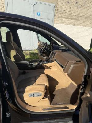 Brūns Porsche Cayenne 2017 Klaipėda, ar dzinēja tilpumu 2.97 L un nobraukumu 160 tūkst. km par 28800 €, foto 16 vietnē AUTOMOTO.COM.LV