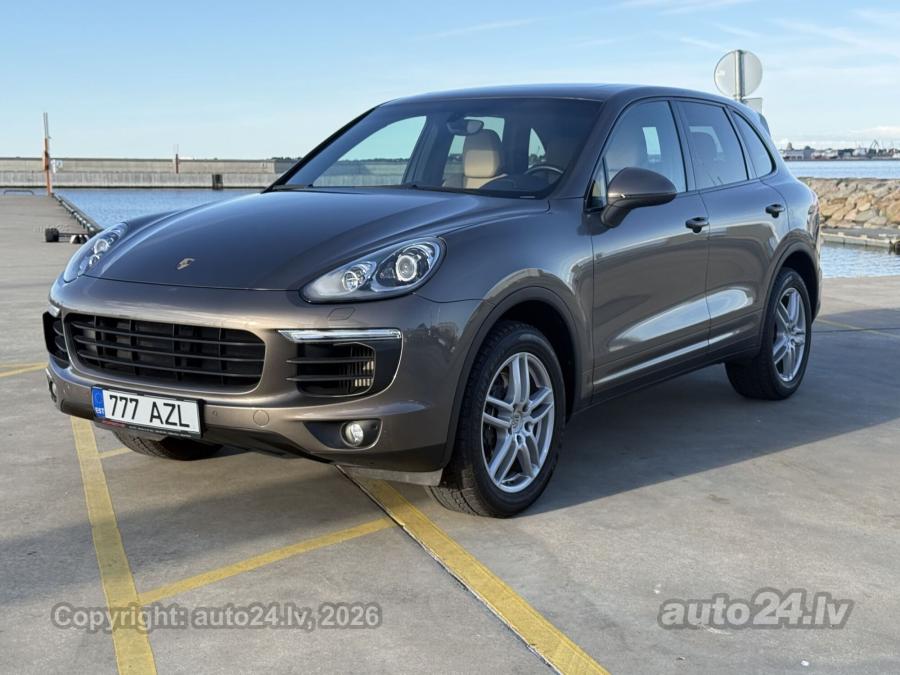 Brūns Porsche Cayenne 2017 Tallina, ar dzinēja tilpumu 3.00 L un nobraukumu 96 tūkst. km par 29000 €, foto 1 vietnē AUTOMOTO.COM.LV