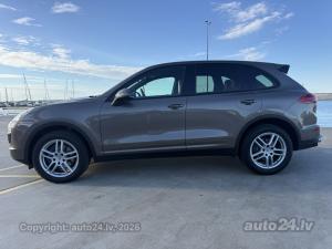 Brūns Porsche Cayenne 2017 Tallina, ar dzinēja tilpumu 3.00 L un nobraukumu 96 tūkst. km par 29000 €, foto 8 vietnē AUTOMOTO.COM.LV