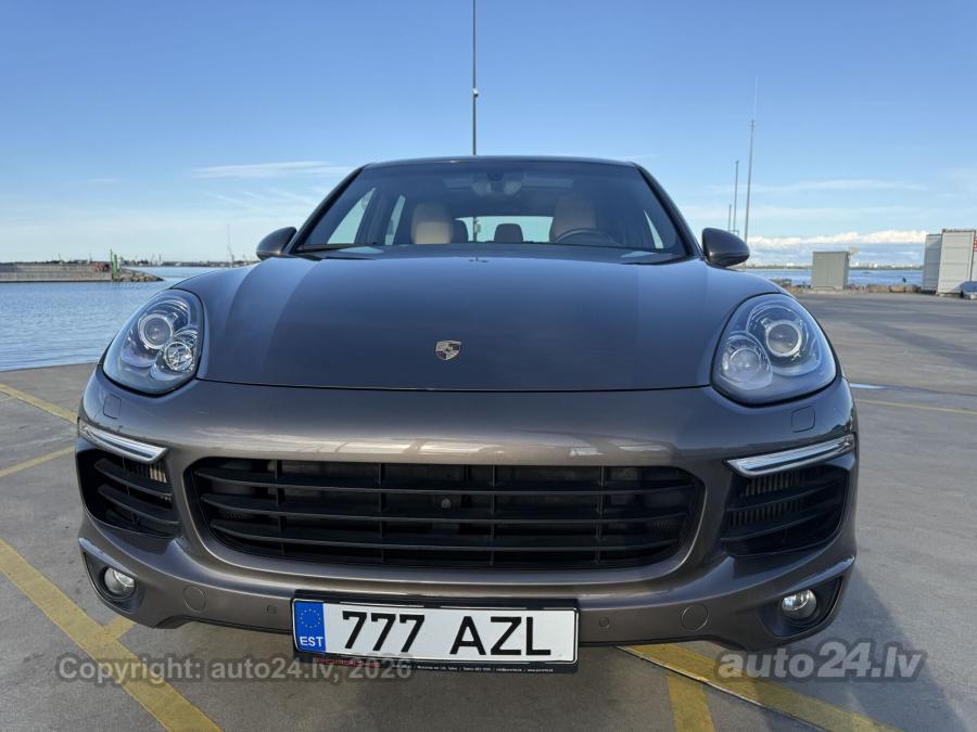 Brūns Porsche Cayenne 2017 Tallina, ar dzinēja tilpumu 3.00 L un nobraukumu 96 tūkst. km par 29000 €, foto 9 vietnē AUTOMOTO.COM.LV