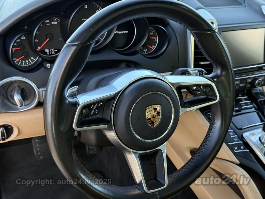 Brūns Porsche Cayenne 2017 Tallina, ar dzinēja tilpumu 3.00 L un nobraukumu 96 tūkst. km par 29000 €, foto 13 vietnē AUTOMOTO.COM.LV