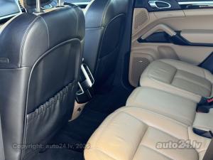 Brūns Porsche Cayenne 2017 Tallina, ar dzinēja tilpumu 3.00 L un nobraukumu 96 tūkst. km par 29000 €, foto 14 vietnē AUTOMOTO.COM.LV