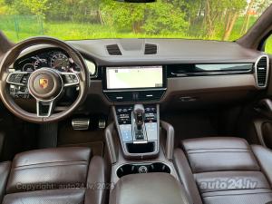 Brūns Porsche Cayenne 2018 Tallina, ar dzinēja tilpumu 2.90 L un nobraukumu 152 tūkst. km par 38900 €, foto 7 vietnē AUTOMOTO.COM.LV