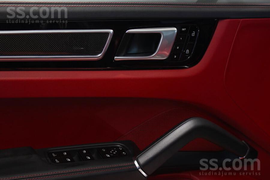 Brūns Porsche Cayenne 2019 Rīga, ar dzinēja tilpumu 2.90 L un nobraukumu 71 tūkst. km par 54500 €, foto 10 vietnē AUTOMOTO.COM.LV