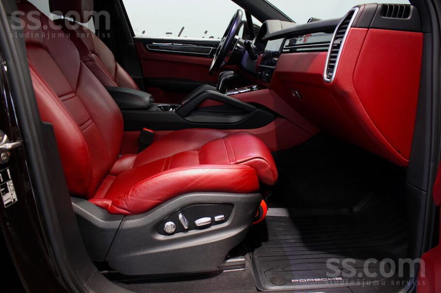 Brūns Porsche Cayenne 2019 Rīga, ar dzinēja tilpumu 2.90 L un nobraukumu 71 tūkst. km par 54500 €, foto 24 vietnē AUTOMOTO.COM.LV