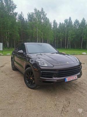 Brūns Porsche Cayenne 2019 Klaipėda, ar dzinēja tilpumu 3.00 L un nobraukumu 168 tūkst. km par 38900 €, foto  vietnē AUTOMOTO.COM.LV