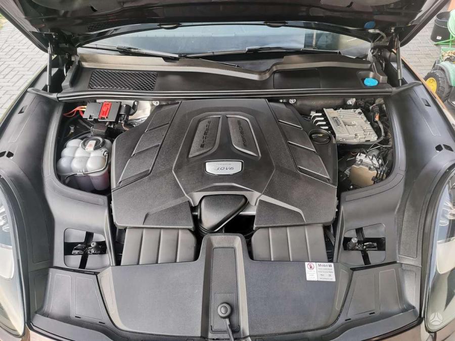 Brūns Porsche Cayenne 2019 Klaipėda, ar dzinēja tilpumu 3.00 L un nobraukumu 168 tūkst. km par 38900 €, foto 15 vietnē AUTOMOTO.COM.LV