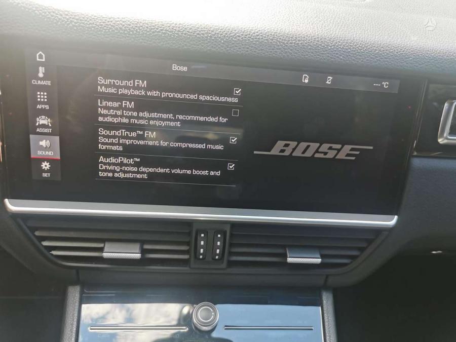Brūns Porsche Cayenne 2019 Klaipėda, ar dzinēja tilpumu 3.00 L un nobraukumu 168 tūkst. km par 38900 €, foto 19 vietnē AUTOMOTO.COM.LV