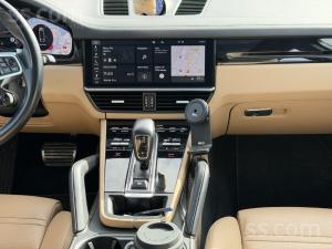 Brūns Porsche Cayenne 2020 Rīga, ar dzinēja tilpumu 3.00 L un nobraukumu 75 tūkst. km par 62900 €, foto 9 vietnē AUTOMOTO.COM.LV