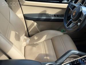 Brūns Porsche Cayenne 2020 Rīga, ar dzinēja tilpumu 3.00 L un nobraukumu 75 tūkst. km par 62900 €, foto 11 vietnē AUTOMOTO.COM.LV