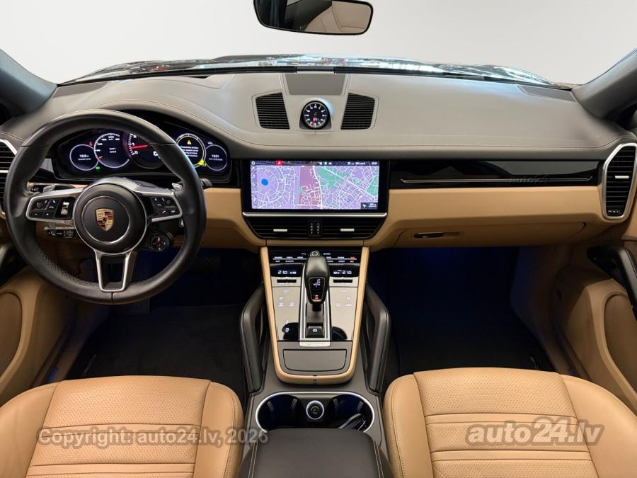 Brūns Porsche Cayenne 2020 Tallina, ar dzinēja tilpumu 3.00 L un nobraukumu 98 tūkst. km par 49900 €, foto 8 vietnē AUTOMOTO.COM.LV