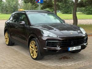 Brūns Porsche Cayenne 2021 Rīga, ar dzinēja tilpumu 3.00 L un nobraukumu 97 tūkst. km par 35990 €, foto  vietnē AUTOMOTO.COM.LV