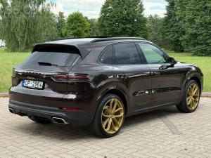 Brown Porsche Cayenne 2021 in Riga, with an engine capacity of 3.00 L and mileage of 97 thousand km for 35990 €, photo 5 on AUTOMOTO.COM.LV