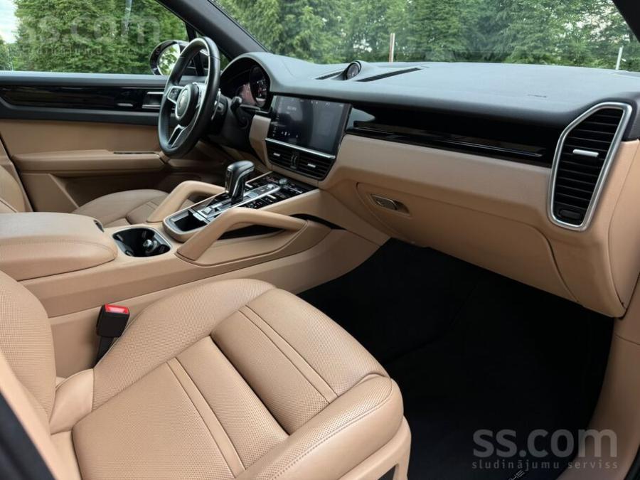 Brown Porsche Cayenne 2021 in Riga, with an engine capacity of 3.00 L and mileage of 97 thousand km for 35990 €, photo 16 on AUTOMOTO.COM.LV