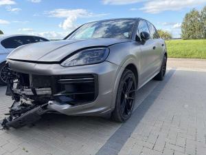 Brown Porsche Cayenne 2021 in Kaunas, with an engine capacity of 3.00 L and mileage of 75 thousand km for 28500 €, photo  on AUTOMOTO.COM.LV