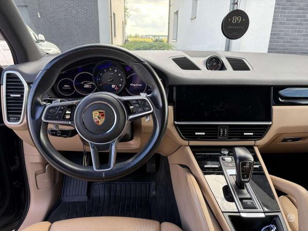 Brūns Porsche Cayenne 2021 Kauņa, ar dzinēja tilpumu 3.00 L un nobraukumu 75 tūkst. km par 28500 €, foto 10 vietnē AUTOMOTO.COM.LV