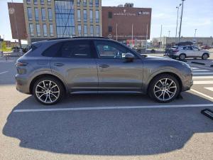 Brown Porsche Cayenne 2022 in Klaipeda, with an engine capacity of 3.00 L and mileage of 55 thousand km for 56000 €, photo 6 on AUTOMOTO.COM.LV