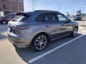 Brown Porsche Cayenne 2022 in Klaipeda, with an engine capacity of 3.00 L and mileage of 55 thousand km for 56000 €, photo 7 on AUTOMOTO.COM.LV