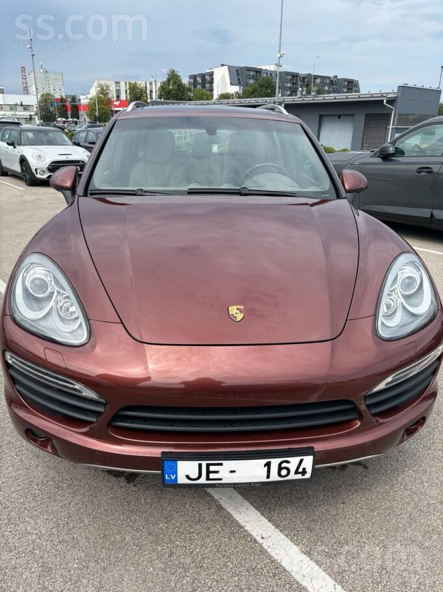 Brūns Porsche Cayenne 2013 Rīga, ar dzinēja tilpumu 4.80 L un nobraukumu 83 tūkst. km par 29500 €, foto 1 vietnē AUTOMOTO.COM.LV