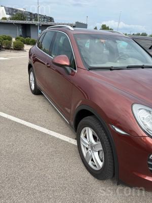 Brūns Porsche Cayenne 2013 Rīga, ar dzinēja tilpumu 4.80 L un nobraukumu 83 tūkst. km par 29500 €, foto 3 vietnē AUTOMOTO.COM.LV