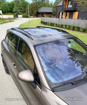 Brūns Porsche Cayenne 2013 Tallina, ar dzinēja tilpumu 4.10 L un nobraukumu 254 tūkst. km par 27500 €, foto 4 vietnē AUTOMOTO.COM.LV