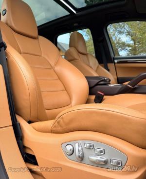 Brūns Porsche Cayenne 2013 Tallina, ar dzinēja tilpumu 4.10 L un nobraukumu 254 tūkst. km par 27500 €, foto 13 vietnē AUTOMOTO.COM.LV