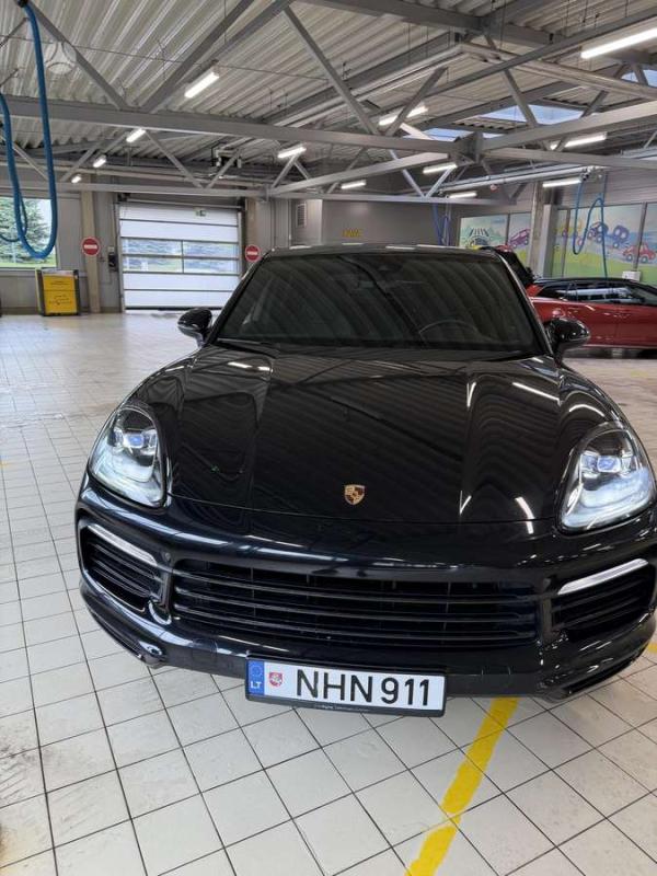 Черный Порше Cayenne Coupe 2020 в Вильнюс, объемом двигателя 3.00 л и пробегом 171 тыс. км за 49500 €, фото 5 на AUTOMOTO.COM.LV