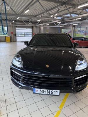 Melns Porsche Cayenne Coupe 2020 Viļņa, ar dzinēja tilpumu 3.00 L un nobraukumu 171 tūkst. km par 49500 €, foto 6 vietnē AUTOMOTO.COM.LV