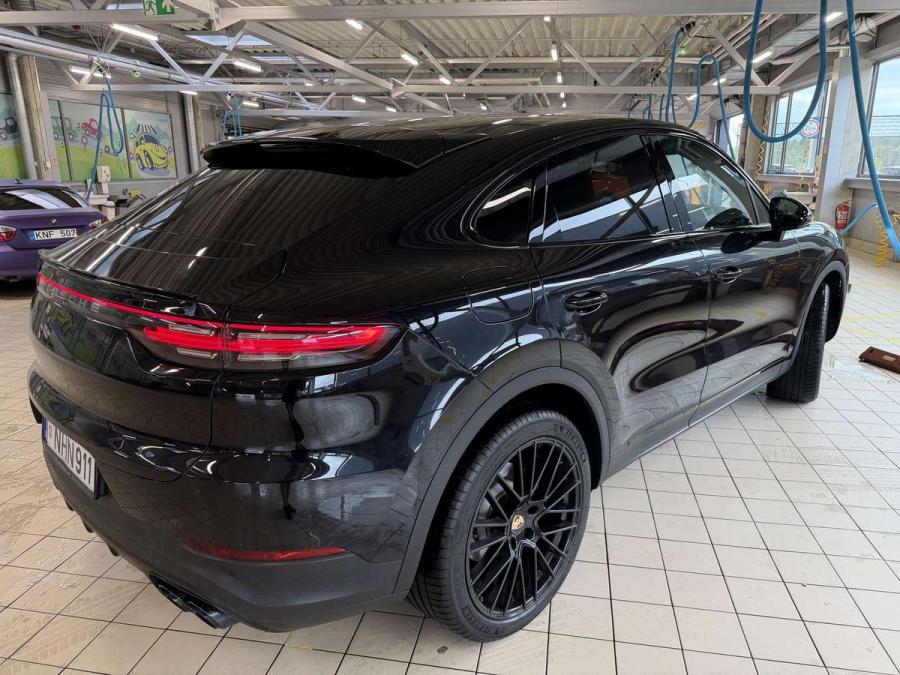 Melns Porsche Cayenne Coupe 2020 Viļņa, ar dzinēja tilpumu 3.00 L un nobraukumu 171 tūkst. km par 49500 €, foto 7 vietnē AUTOMOTO.COM.LV