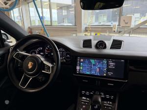 Melns Porsche Cayenne Coupe 2020 Viļņa, ar dzinēja tilpumu 3.00 L un nobraukumu 171 tūkst. km par 49500 €, foto 14 vietnē AUTOMOTO.COM.LV