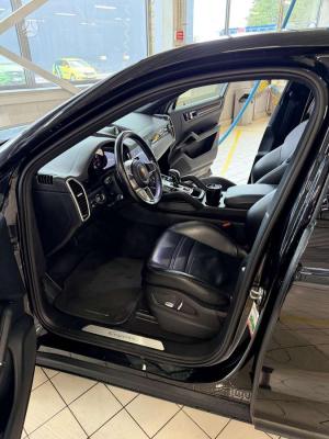 Melns Porsche Cayenne Coupe 2020 Viļņa, ar dzinēja tilpumu 3.00 L un nobraukumu 171 tūkst. km par 49500 €, foto 18 vietnē AUTOMOTO.COM.LV