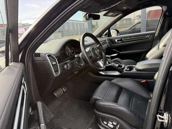 Черный Порше Cayenne Coupe 2020 в Таллин, объемом двигателя 4.00 л и пробегом 135 тыс. км за 72990 €, фото 5 на AUTOMOTO.COM.LV