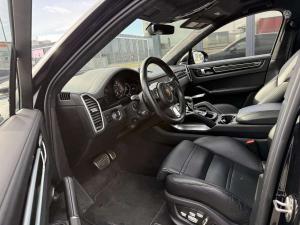 Черный Порше Cayenne Coupe 2020 в Таллин, объемом двигателя 4.00 л и пробегом 135 тыс. км за 72990 €, фото 6 на AUTOMOTO.COM.LV